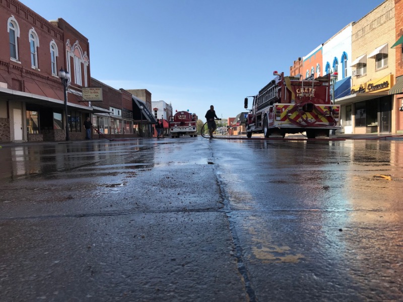 City of Crete Nebraska - Volunteers, officers, business owners aid in ...